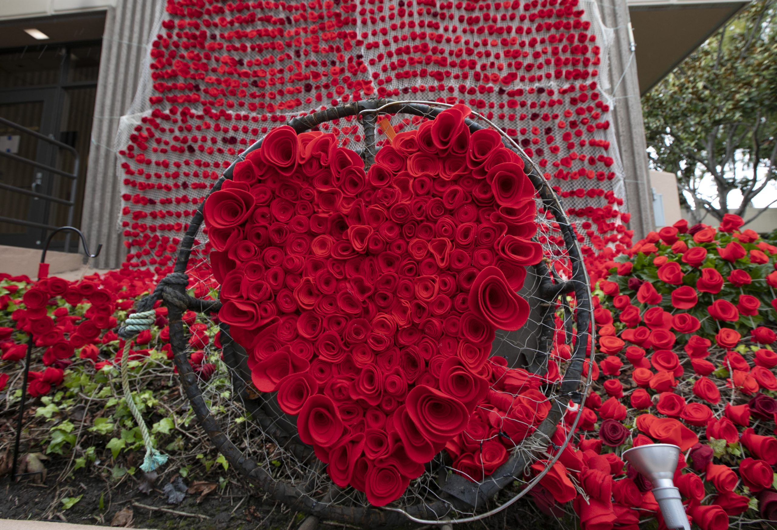 COVID-19 victim memorial art project unveiled at Salinas Valley Health ...