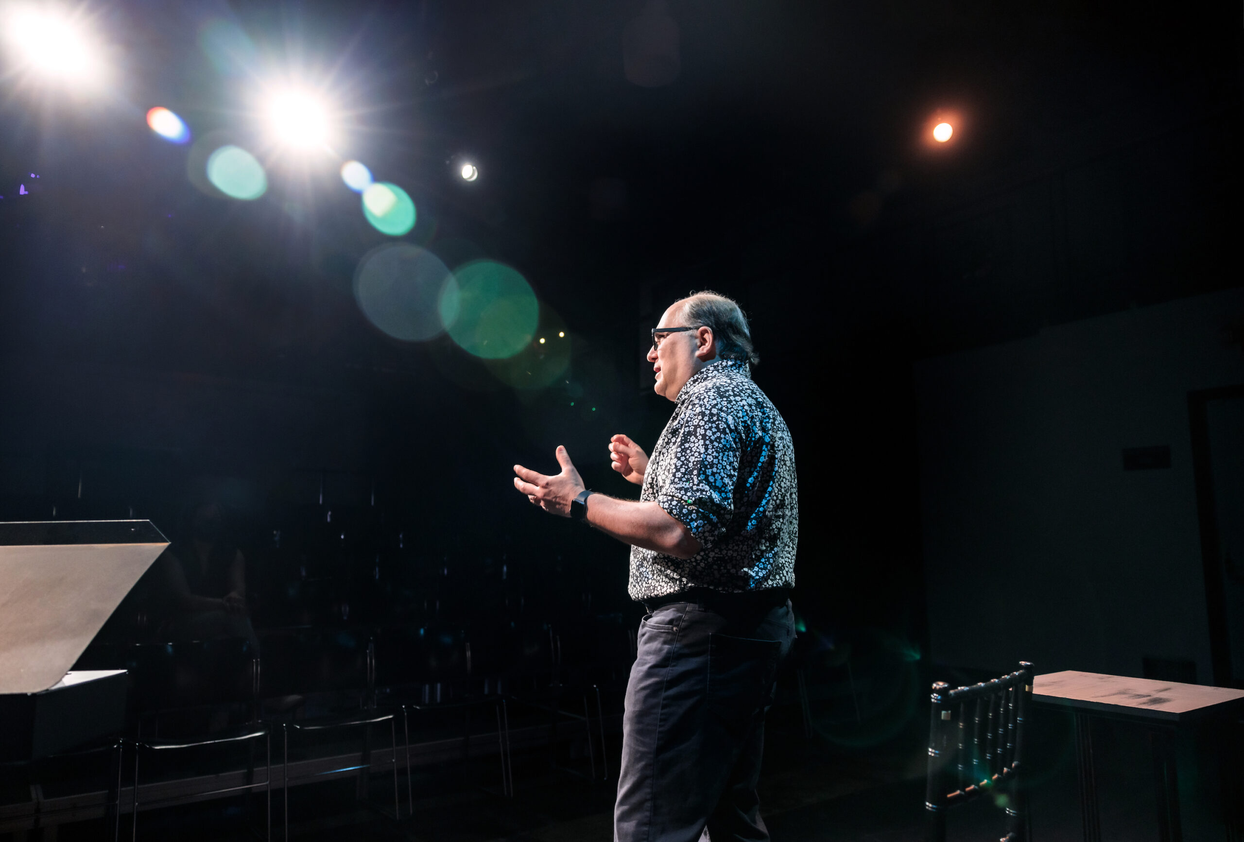 Science and empathy unite in Josh Kornbluth’s new solo show ‘Citizen ...