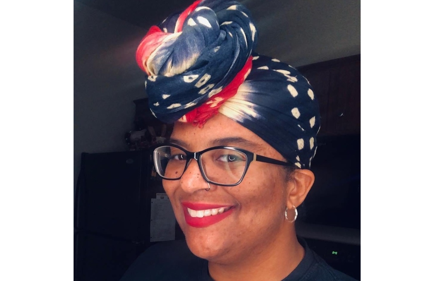 ‘AfroSiscan’ Ashley Smiley premieres ‘Dirty White Teslas Make Me Sad ...