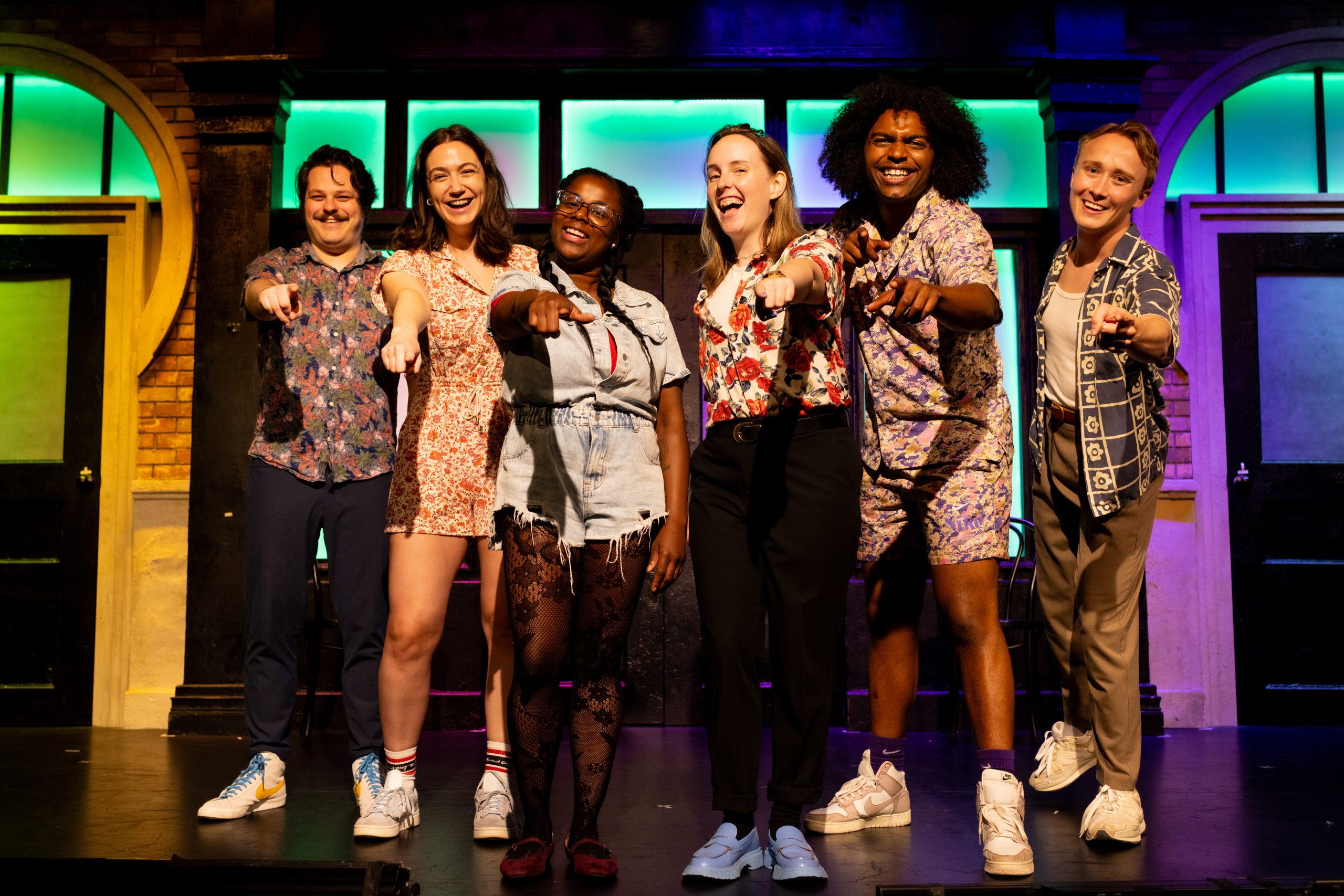 Review: Easy laughs, solid comedians in ‘Best of The Second City’ at ...
