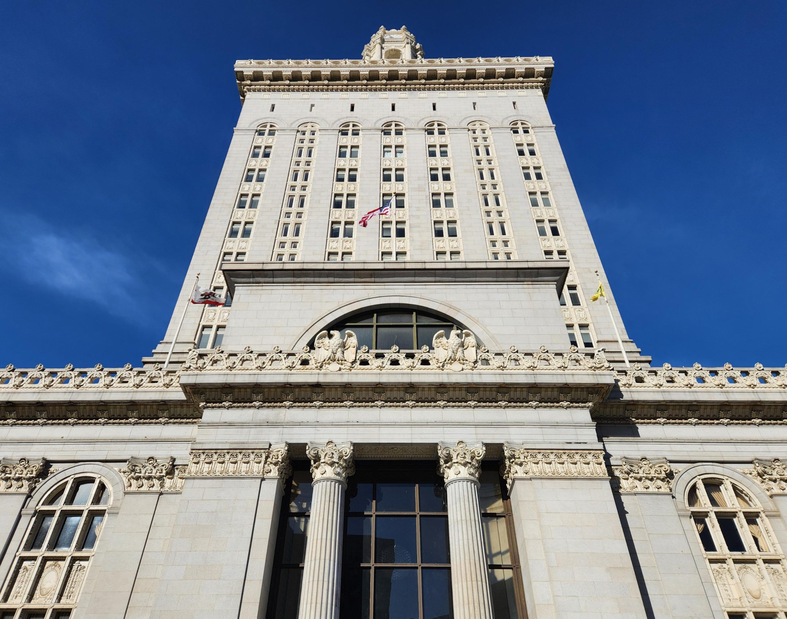 Oakland voters appear to vote down parcel tax; 2 other measures headed ...